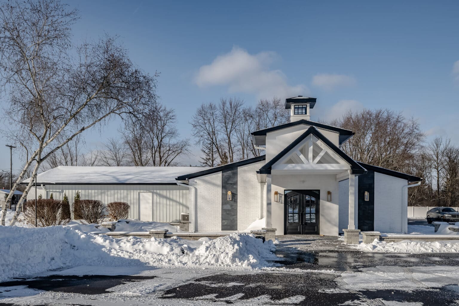 Wedding Reception Venue in Flushing, MI – Casa Bianca Wedding Chapel & Hall